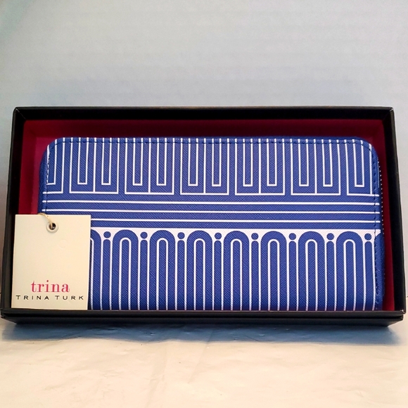 Trina Turk | Bags | Trina Turk Blue And White Geometric Wallet | Poshmark